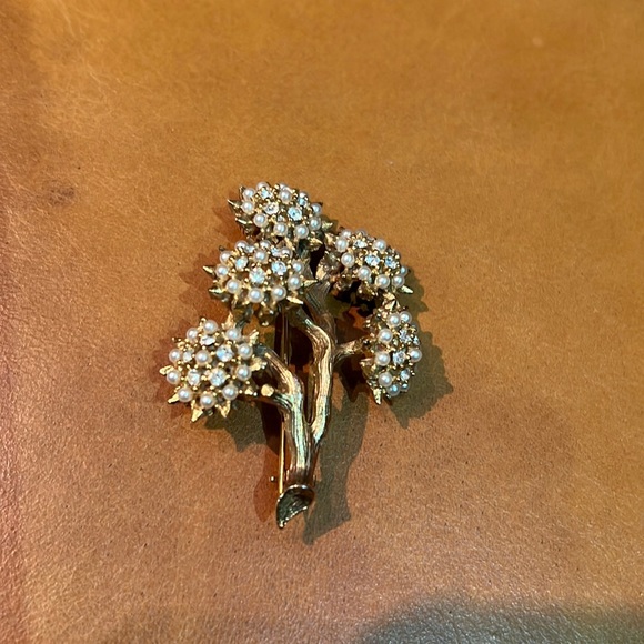 Jewelry | Vintage Pearl And Rhinestone Brooch Tree Branch | Poshmark